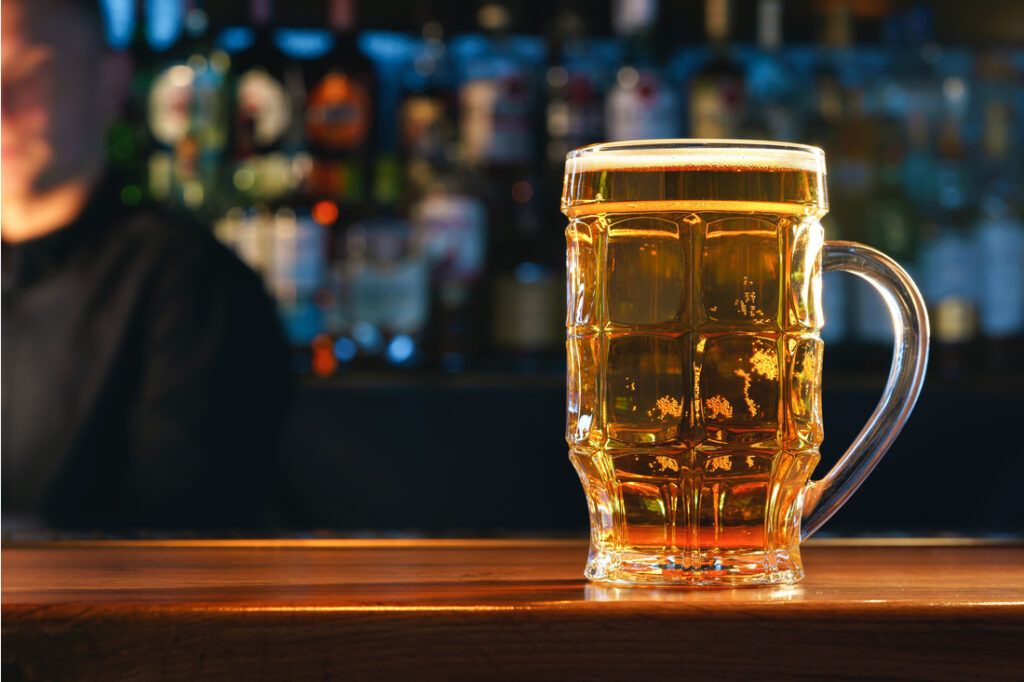 Jak rychle vystřízlivět – fungují rady na odbourání alkoholu v krvi ...