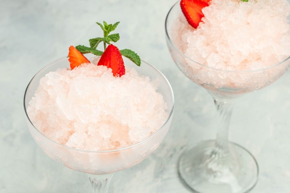 Frosé - mražené Frozen Rosé z růžového vína (recept) - AlkoTip.cz
